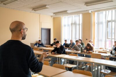 HELMo ESAS Liège département social Bibliothèque Caféteria