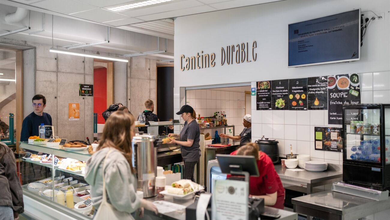 Campus Guillemins Liège département économique Bibliothèque Cafétéria