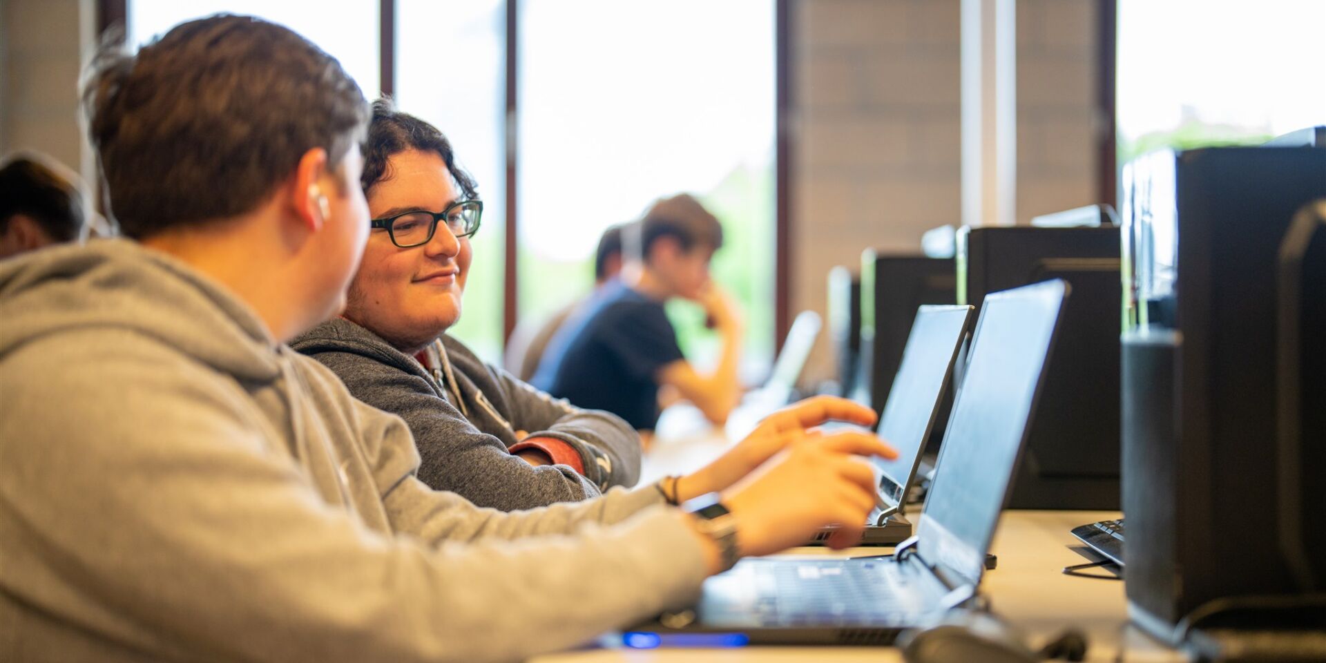 Master Architecture des systèmes informatiques HELMo Liège Haute École