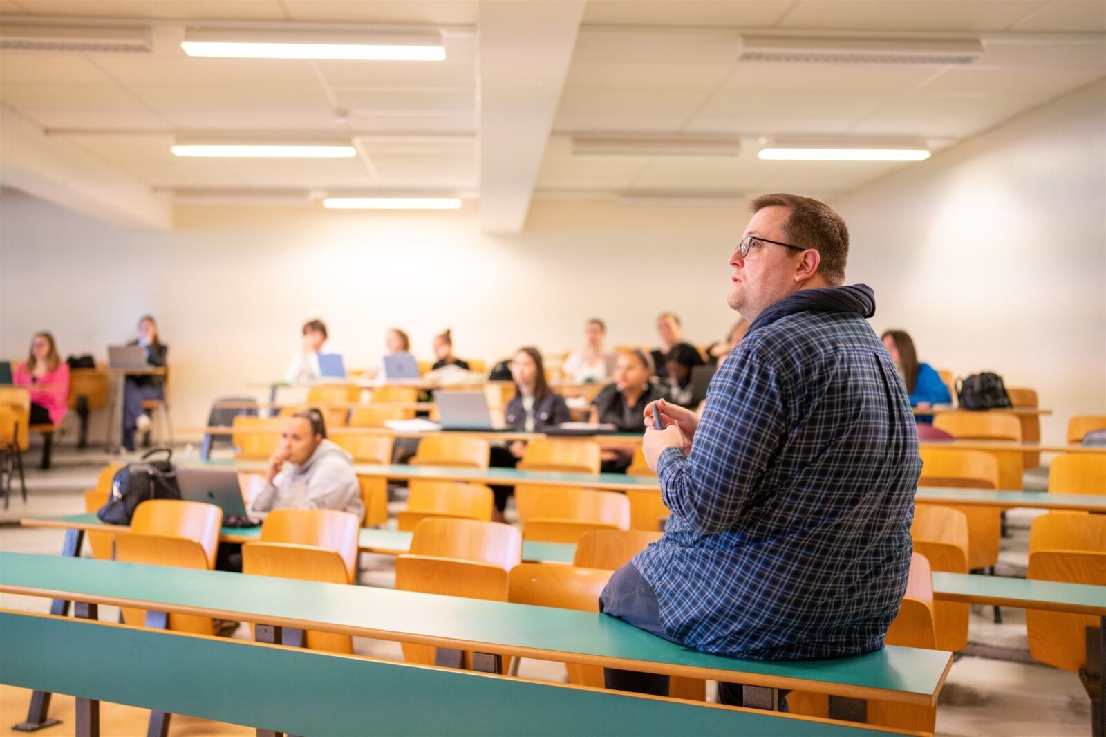 HELMo ESAS Liège département social Bibliothèque Caféteria