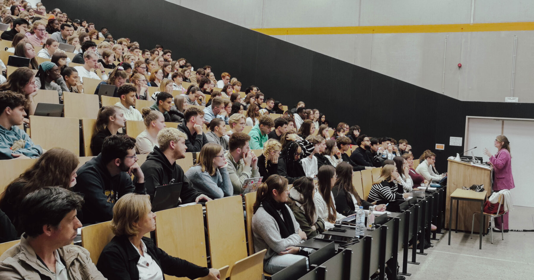 Soirée d'information Erasmus et mobilité internationale — HELMo